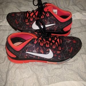 Women's Nike Shoes on Poshmark